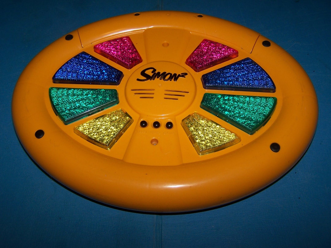 SIMON 2 - Electronic Handheld Game Double Sided Memory Game Simon Says ...