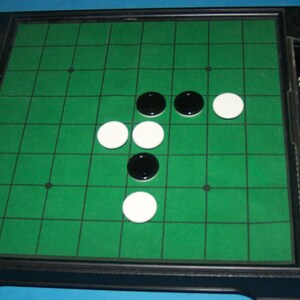 GABRIEL 1978 Othello Disc Game - a Minute to Learn...a Lifetime to ...