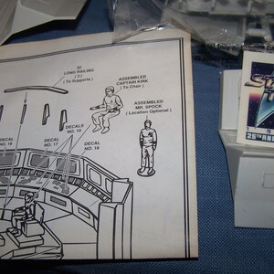 Vintage - AMT Ertl Star Trek Model Kit - U.S.S. Enterprise Command ...