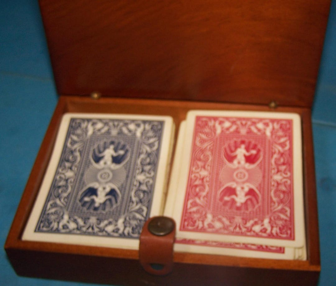 HOYLE Vintage Playing Cards - Red and Blue Deck - Nice Solid Wooden Box ...