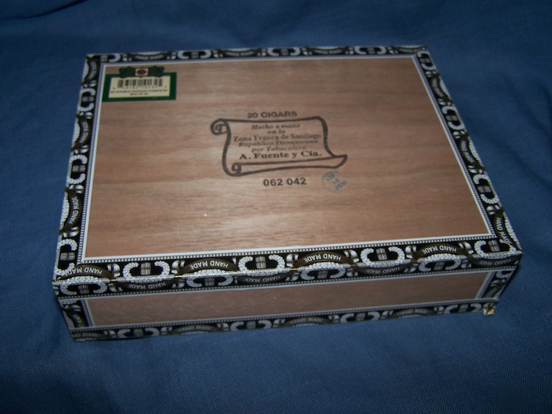 Arturo Fuente Imported Cigar Wooden Box - Empty - Great for Crafts and ...