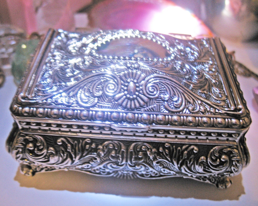 33 Moons Witch Coven Charging Box for Vessels Jewelry - Etsy