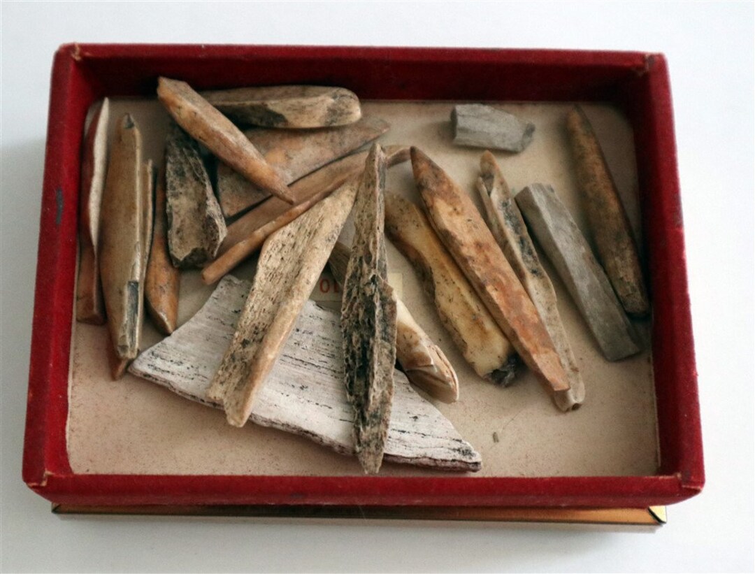 A Collection of Canadian Aboriginal Arrowhead Shards Artifacts - Etsy