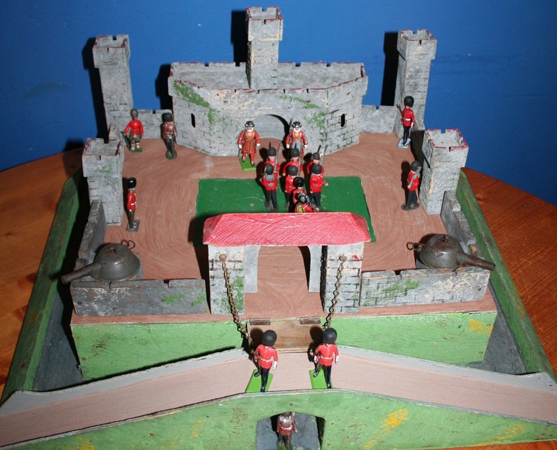 Stunning Vintage Tri-ang Fort Set Fold-away Castle1950's | Etsy