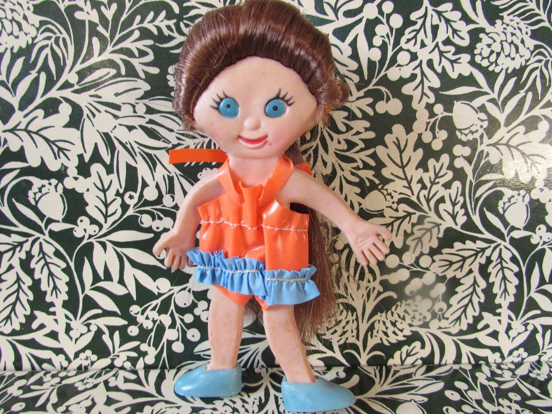 Vintage FLATSY DOLL With Brunette Hair 1960's - 5 Inches High ...