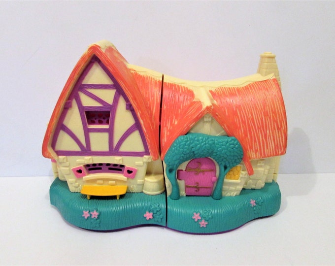 Disney Snow White and the Seven Dwarfs Cottage / Memsartshop. - Etsy