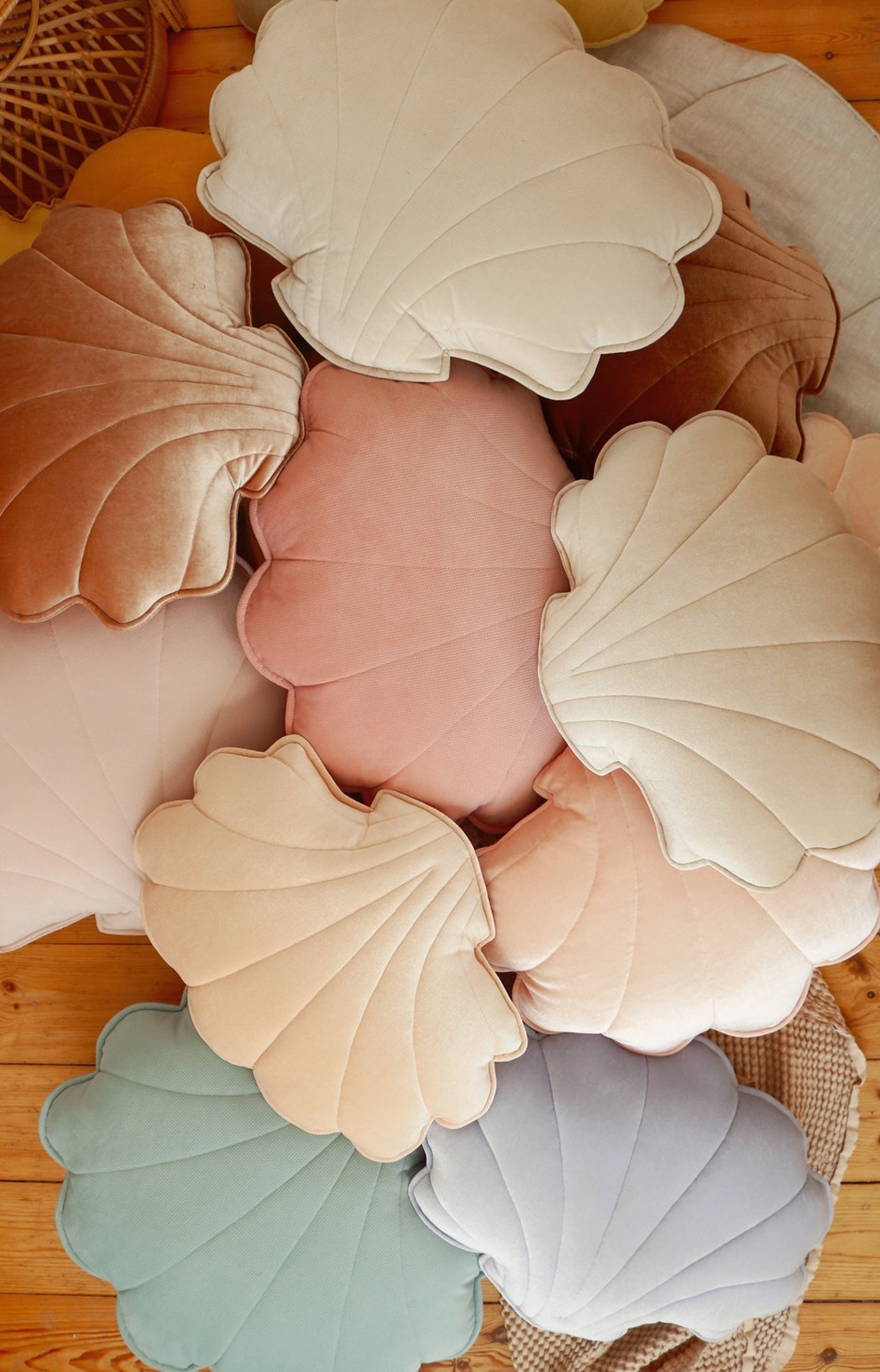 Velvet Shell Pillow apricot Pearl | Etsy