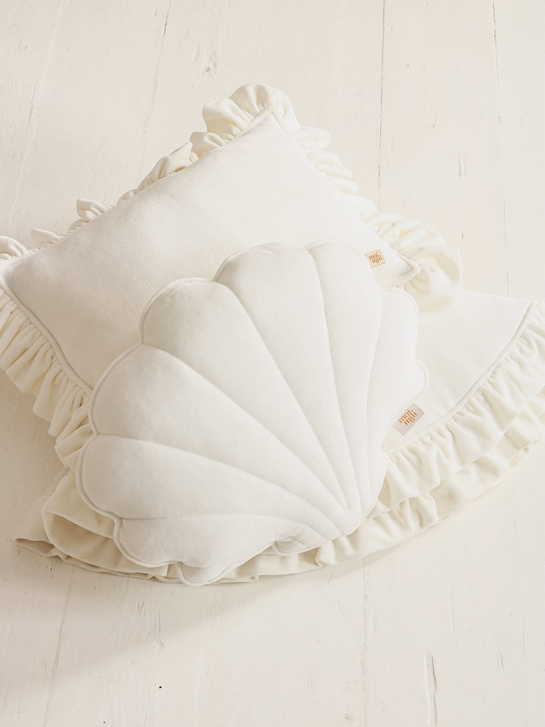 Soft Velvet Shell Pillow white Velvet Pillow Seashell - Etsy