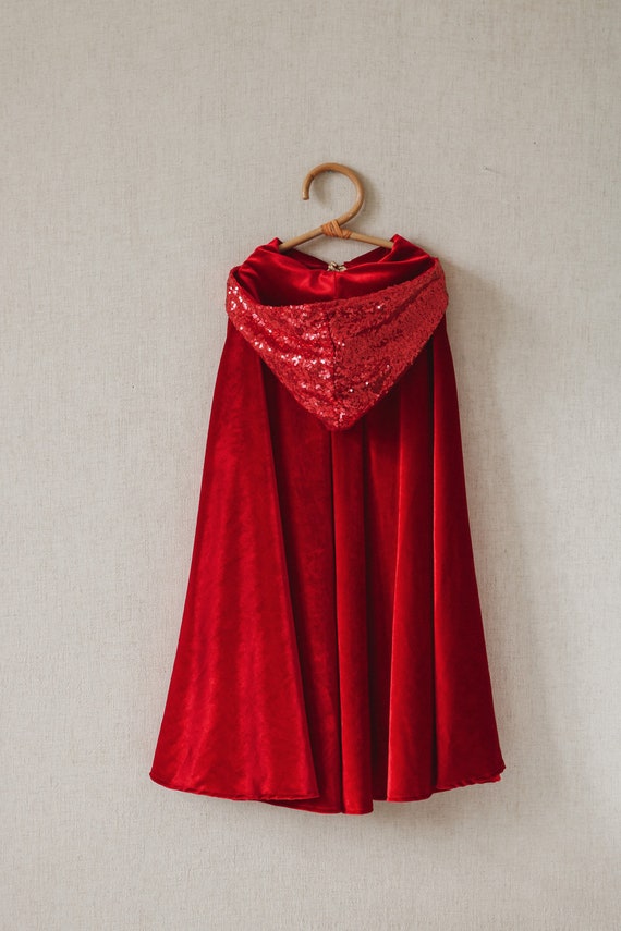 Red Magician Cape