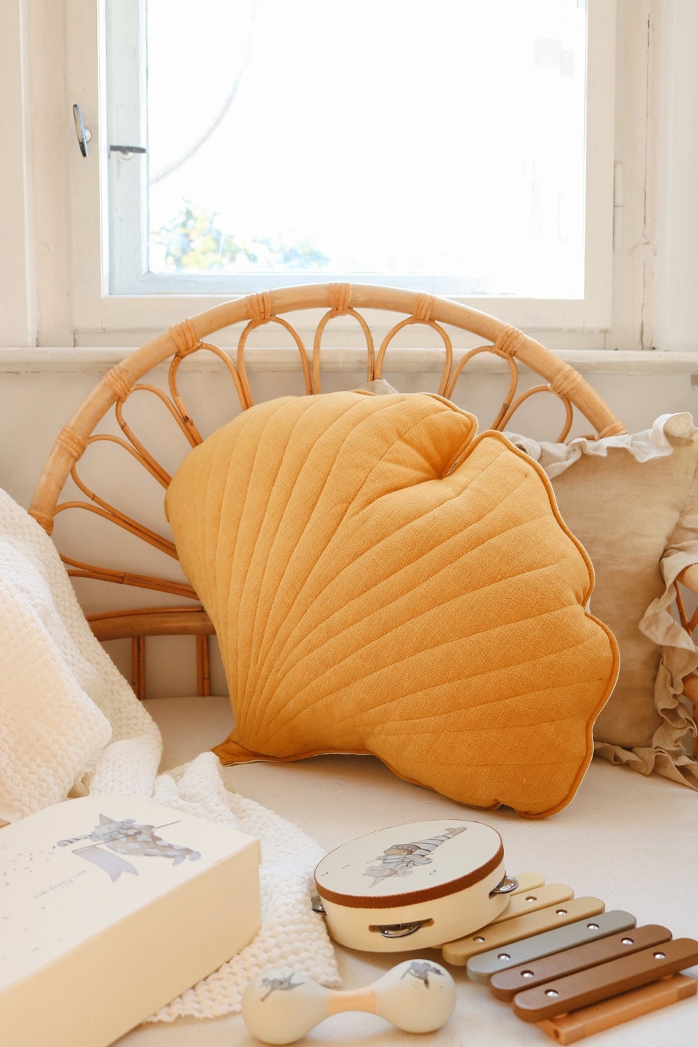 Elegant Ginkgo Line Leaf Pillow "mango", Boho Decor for Plant Lovers ...