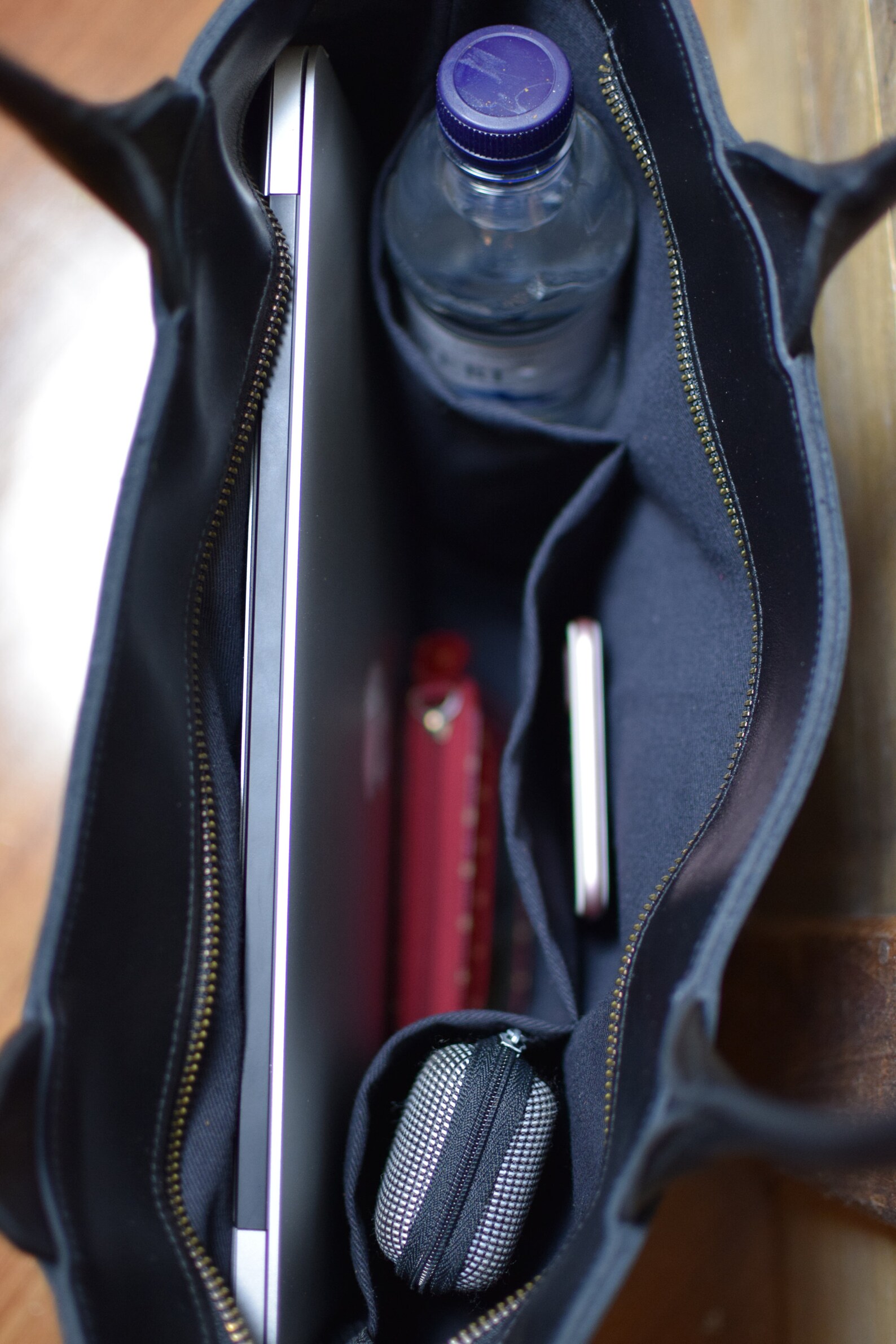 Black Leather Tote Bag With Zipper and Inside Lining. Leather - Etsy