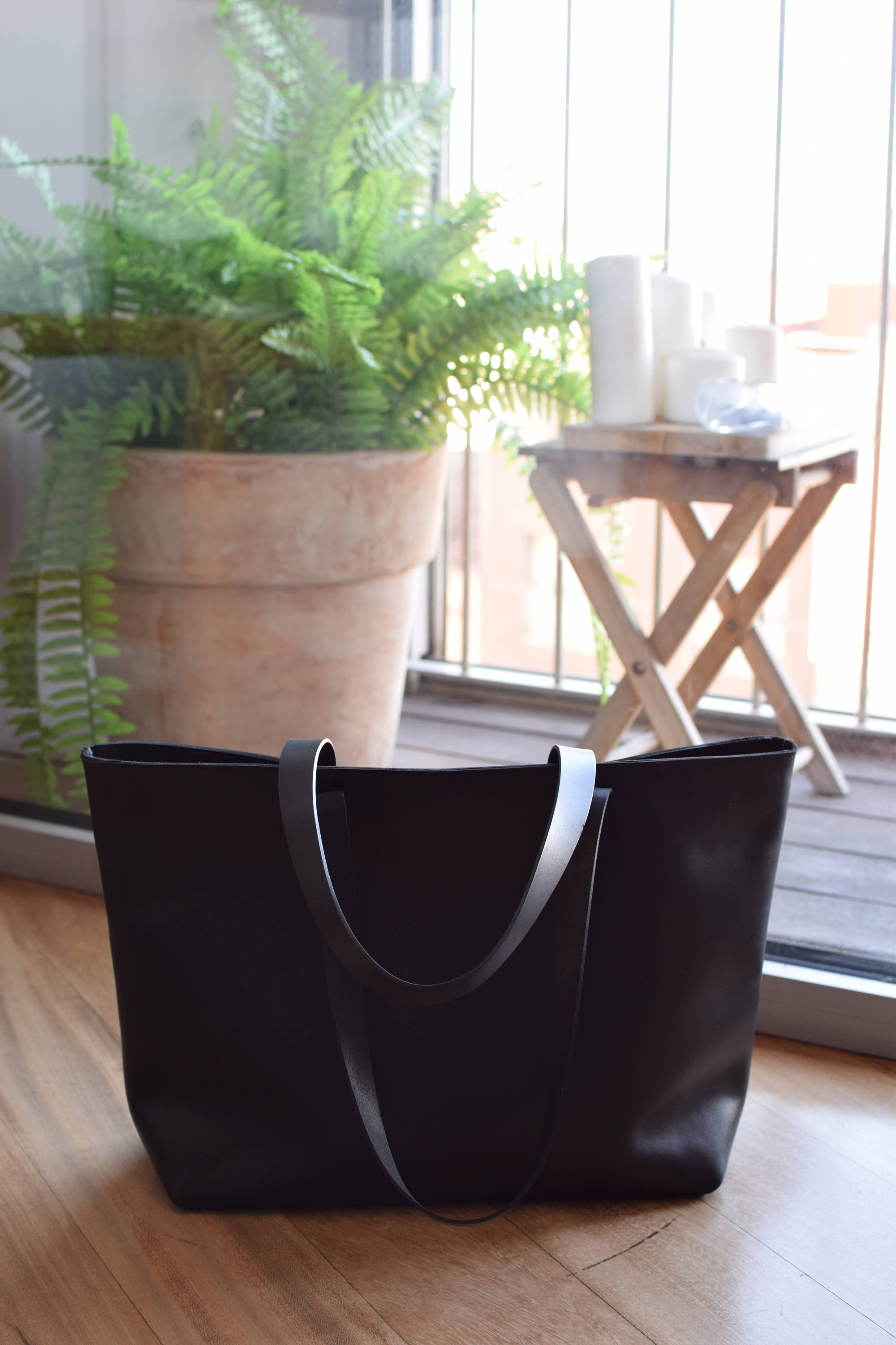 Black Leather bag with zip and inside lining. Handmade. Zipper ...