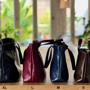 Leather Bag With Zipper and Inside Lining. 4 Colors and 4 Sizes ...