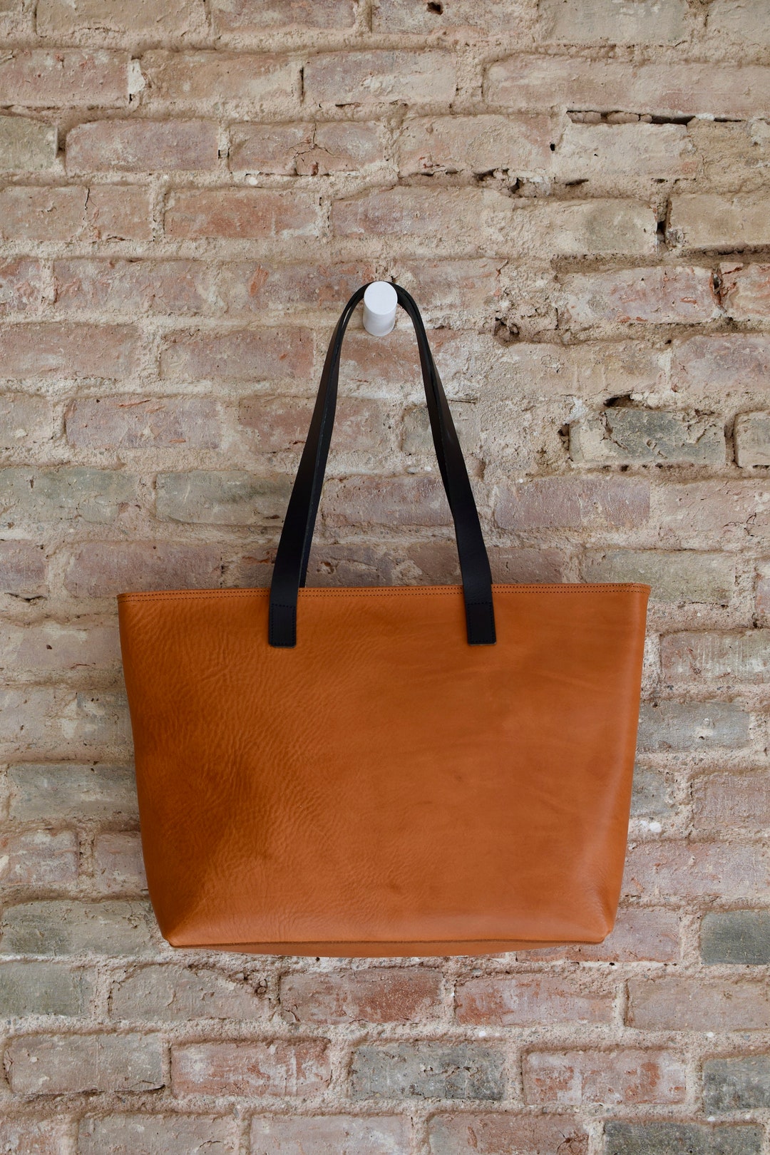 Camel Leather Tote Bag With Zipper and Inside Lining. Cap Sa Sal Bag ...
