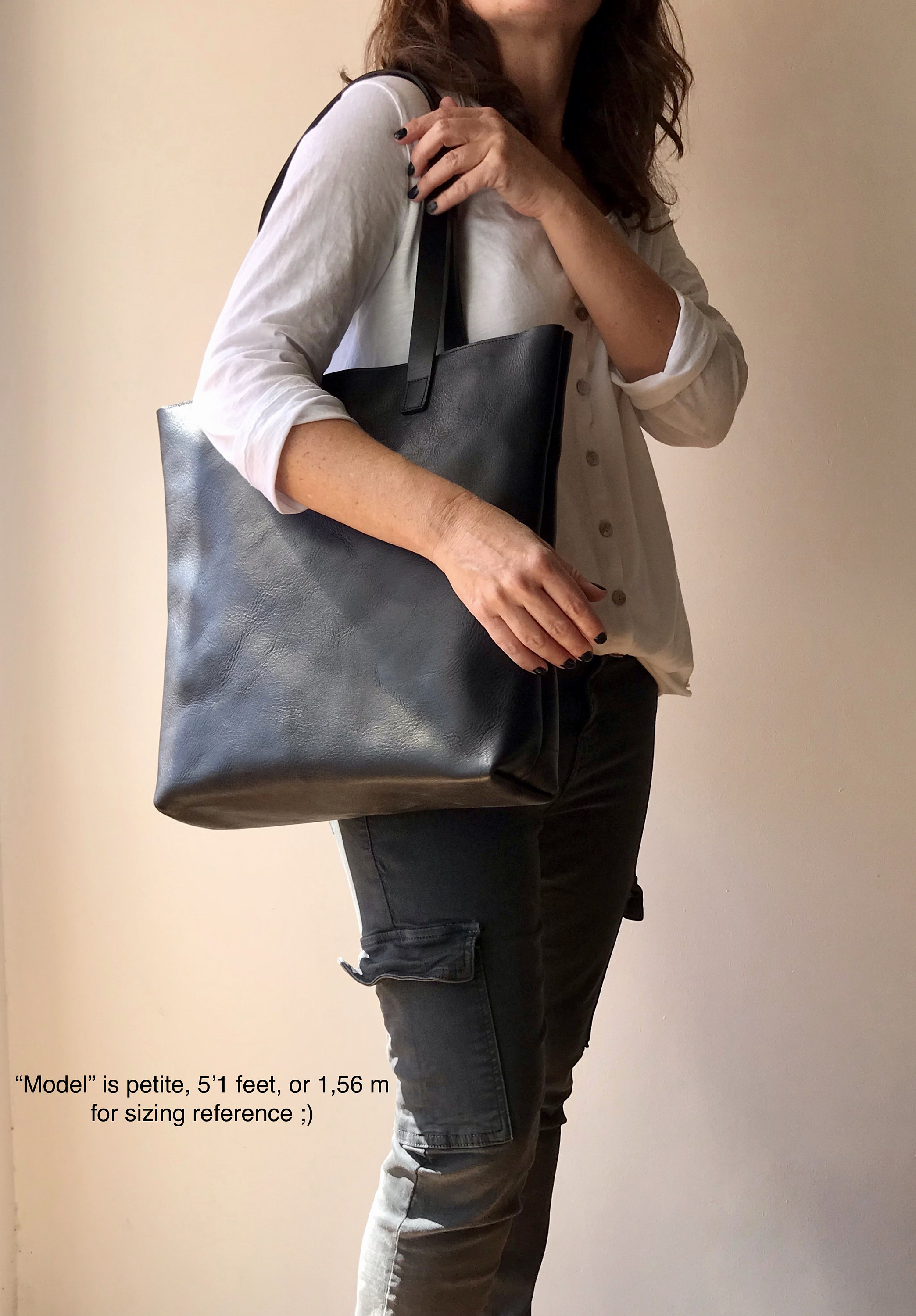 Tote Leather bag. "Illa Roja" leather Bag. Full Grain Vegetable tanned ...