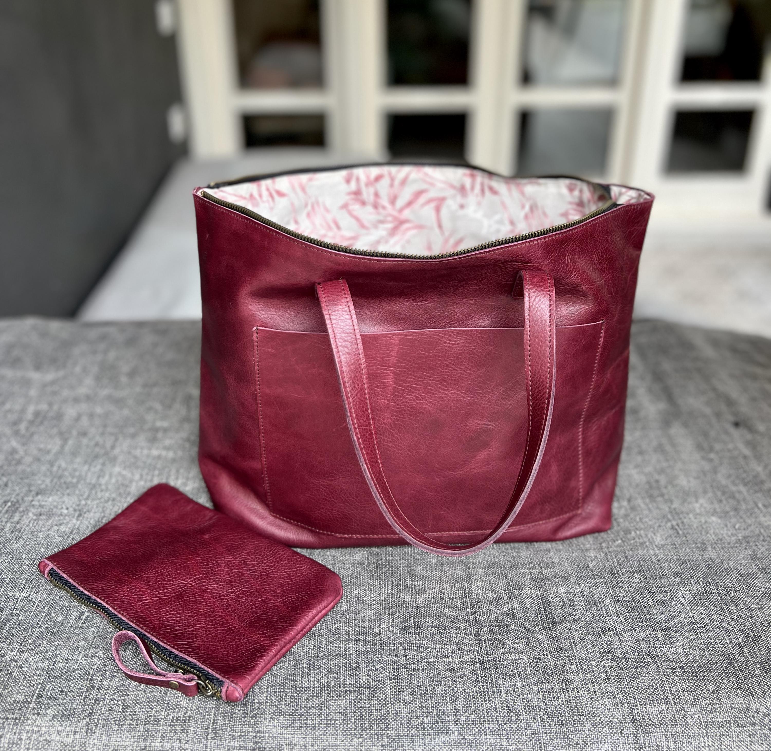 Leather Bag With Zipper and Inside Lining. 4 Colors and 4 Sizes ...