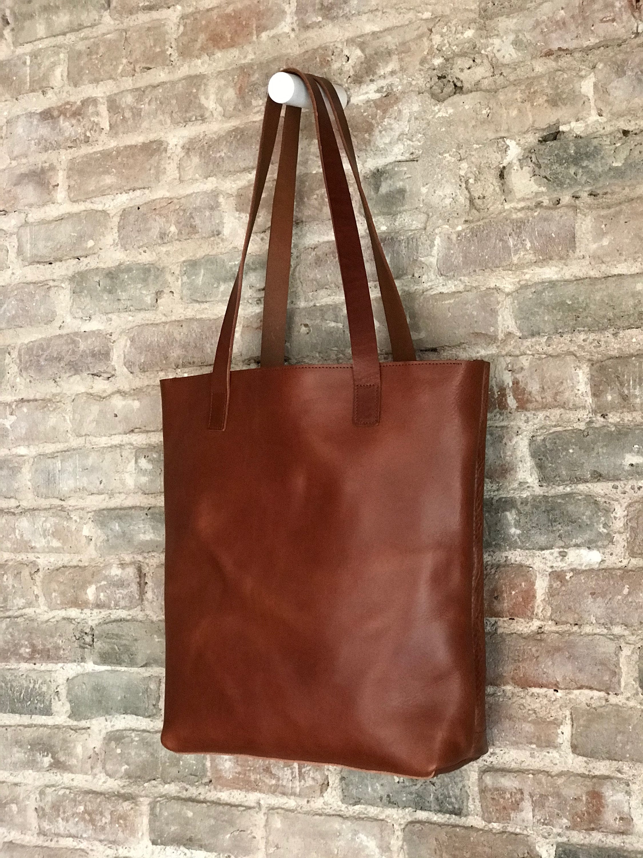 Tote Leather bag. "Illa Roja" leather Bag. Full Grain Vegetable tanned ...