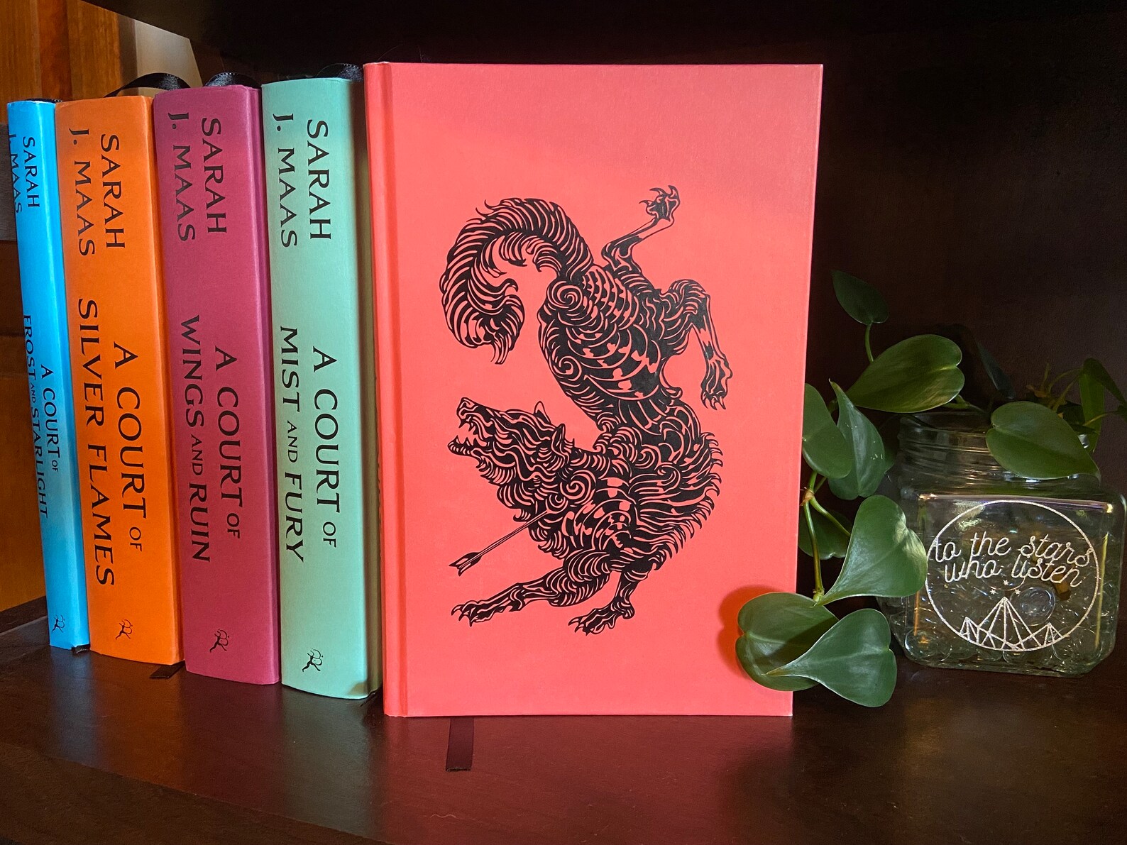 ACOTAR Book Sepcial Edition With Sprayed Edges ~ Custom Painted A Court ...