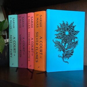 ACOTAR Book Sepcial Edition With Sprayed Edges ~ Custom Painted A Court ...