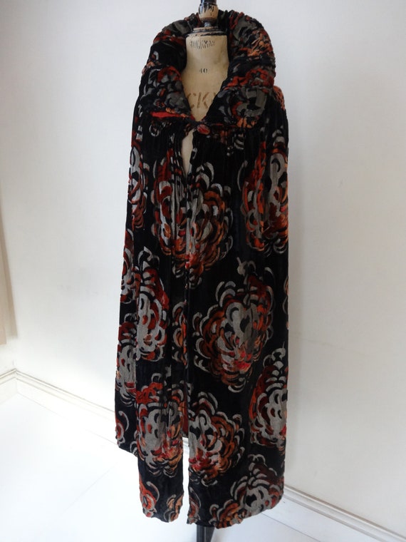 30's Devore and Lame Cloak. Sumptuous. - Gem