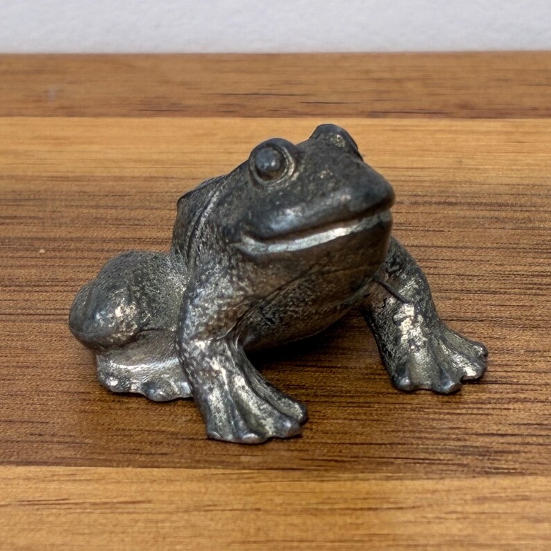 Vintage Mini Pewter Frog Figurine...frog Statuete...frog Figurine ...