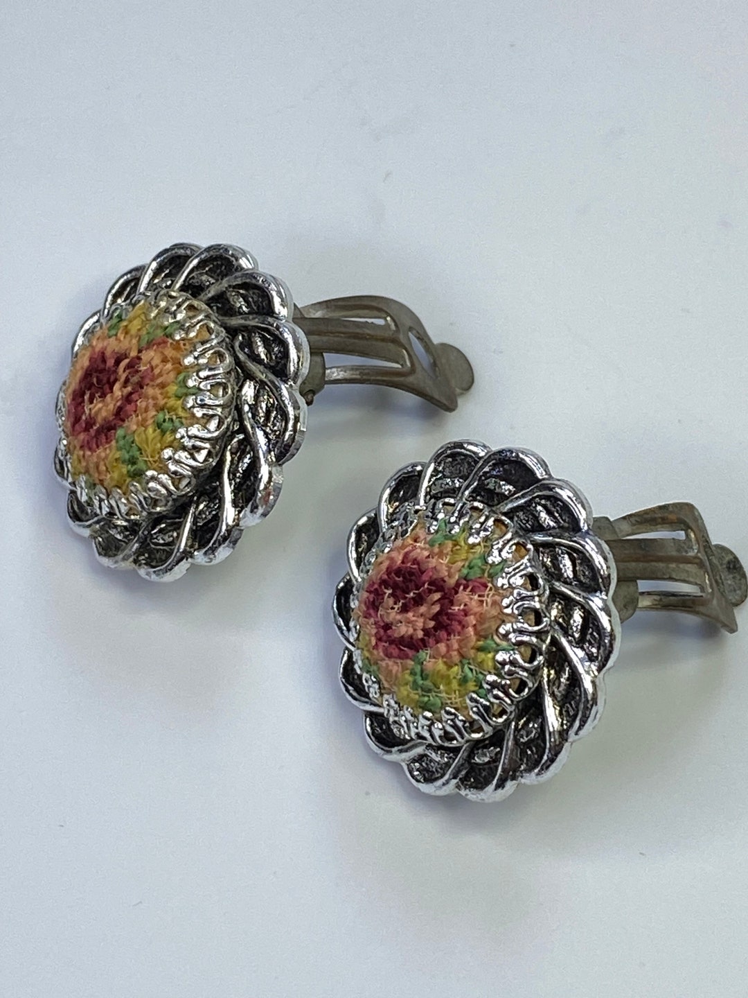 Gorgeous Vintage Needle Point Flower Rose Flower Green Leaf Retro ...