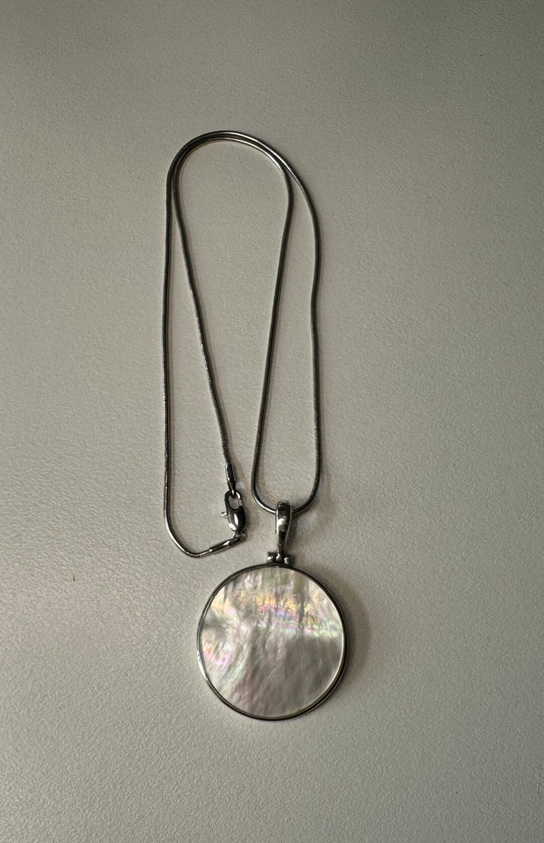 Stunning Silver Snake Chain With Silver Encased Mother of Pearl Pendant ...
