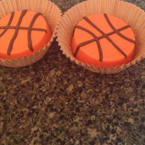 1 Dozen Basketball Oreos - Etsy