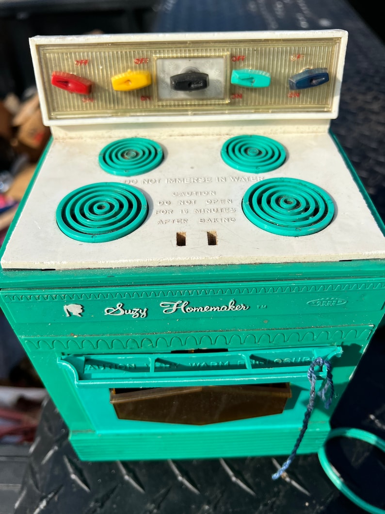 1960s Vintage Suzy Homemaker Toy Oven, With Original Pan. Plugs In - Etsy