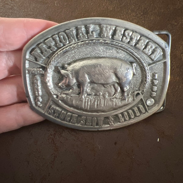 Show Pig - Etsy