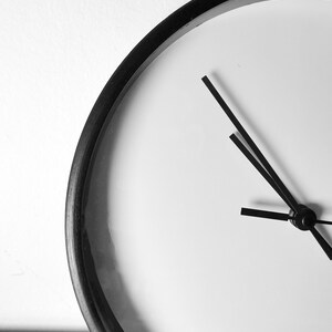 Simple Wall Clock, Black and White Clock, Minimalist Design, Less is ...