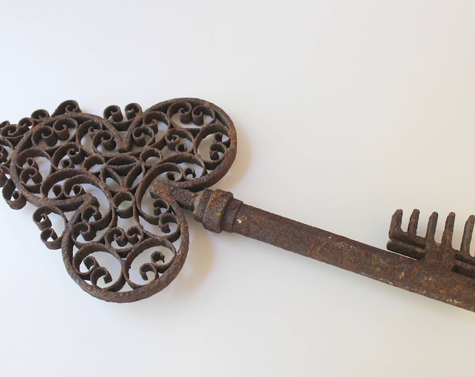 Vintage Extra Large Heavy Metal Rustic Decorative Key - Etsy