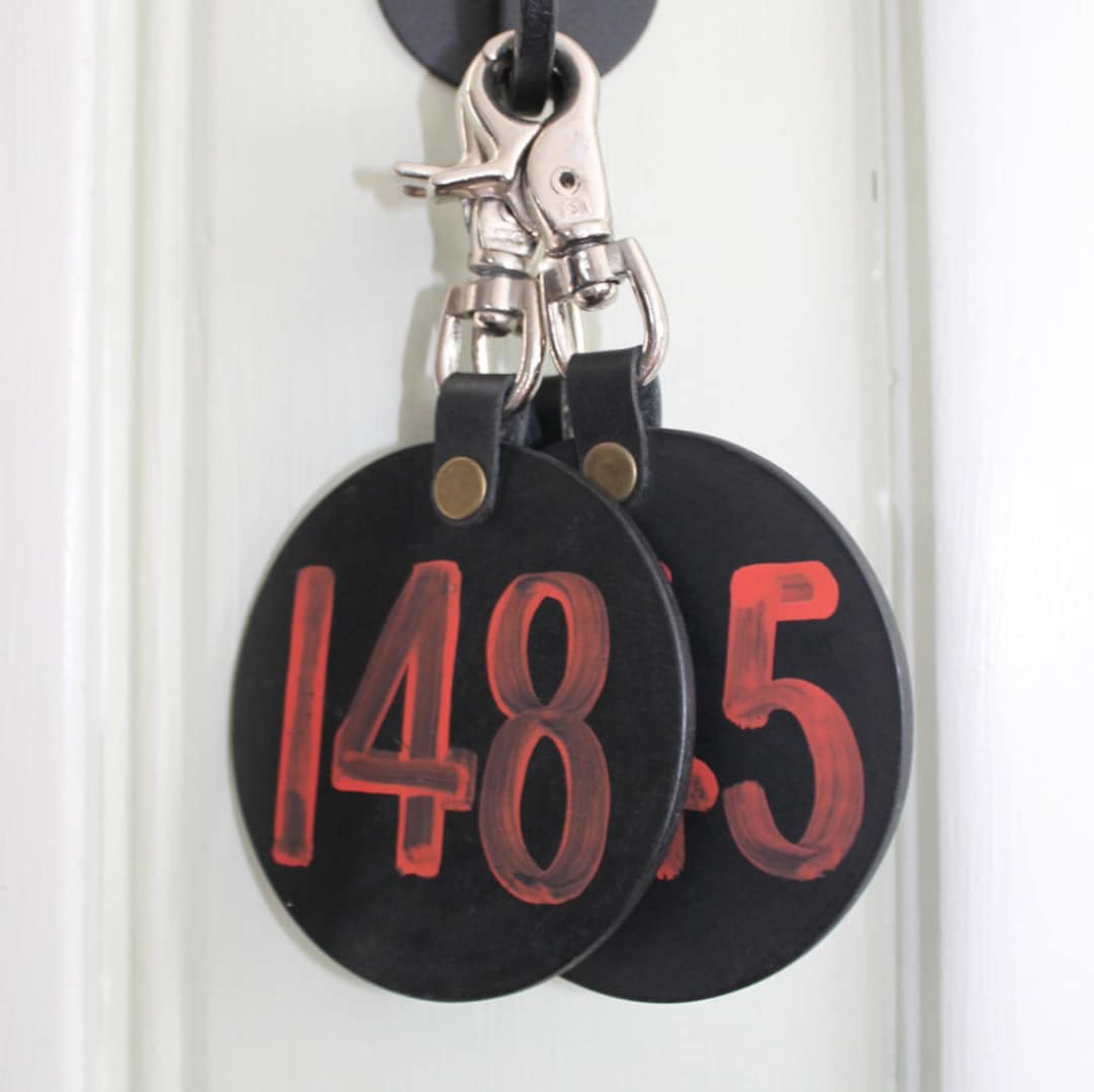 Large Hotel Room Key Holder/ Vintage Inspired/ Black Round Tag - Etsy