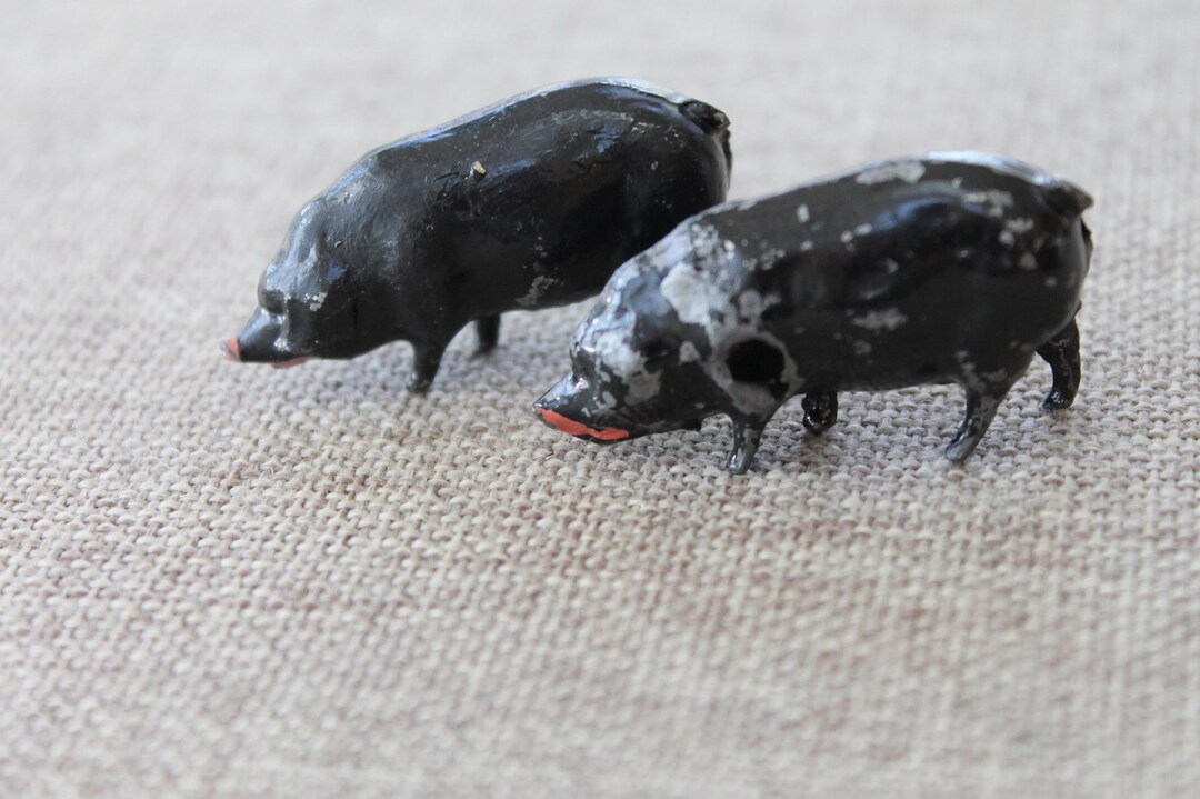 Vintage Pair of 2 Miniature Lead Black Pigs, Vintage Small Black Metal ...