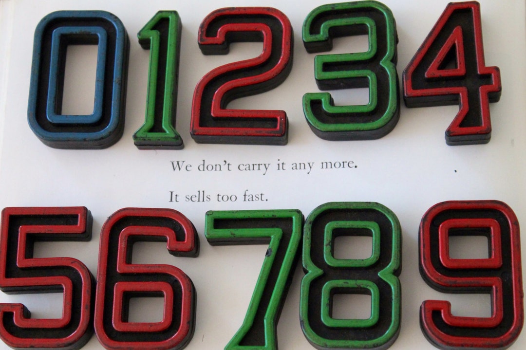 Lot of Vintage Small Plastic Numbers 0-9 - Etsy