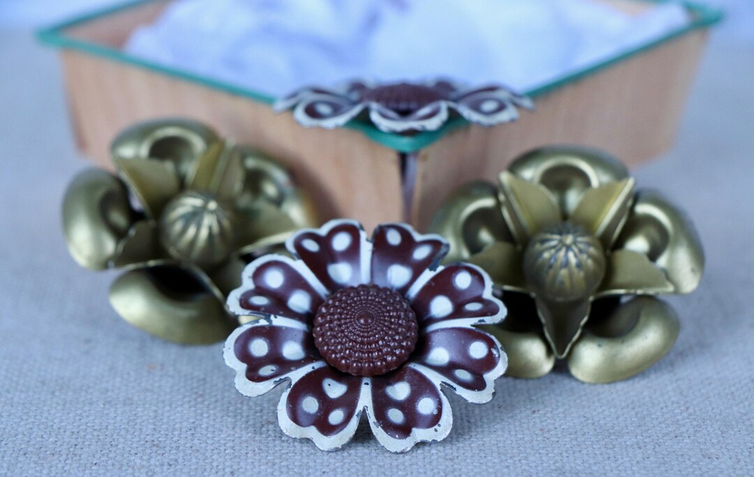 Vintage Mixed Lot of 4 Metal Curtain Tie Back Flower Pins, Vintage ...
