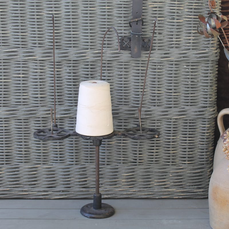 String Holder - Etsy