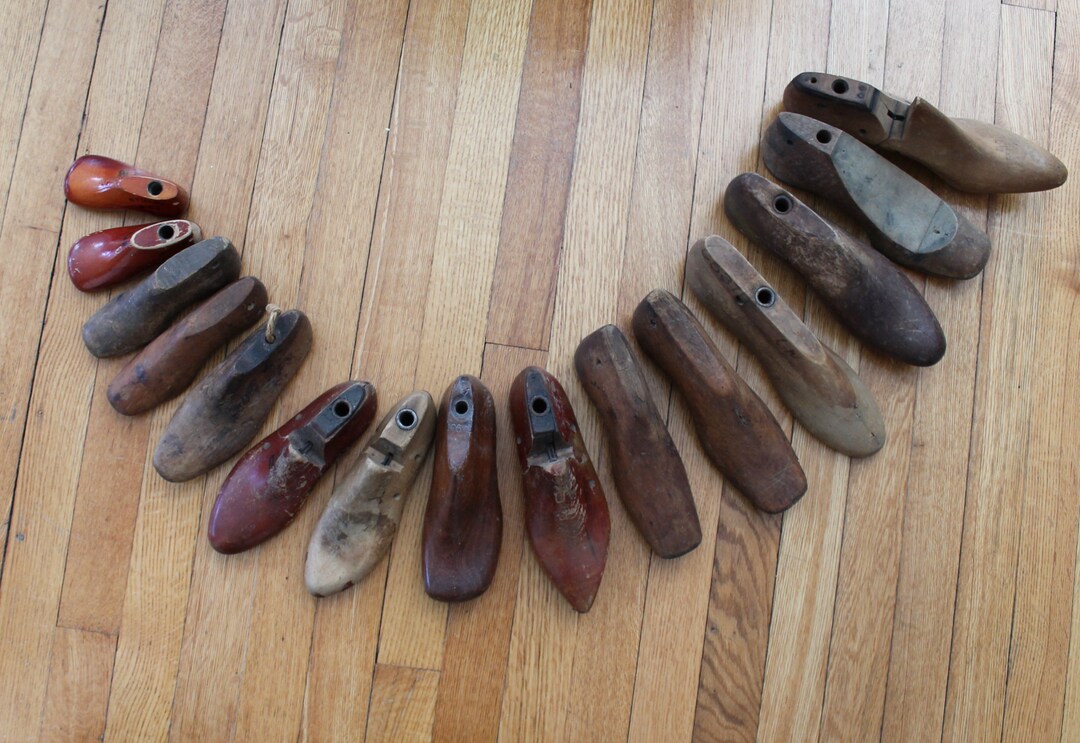 Vintage Large Lot of 15 Wood Shoe Forms, Vintage Wooden Shoes, Vintage ...