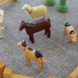 Vintage 5 Wooden German Erzgebirge Animals - RARE Larger Scale Size ...
