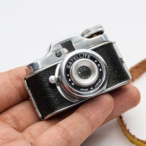 Vintage Miniature Camera Made in Japan SATELLITE Hit Type, Photograph ...