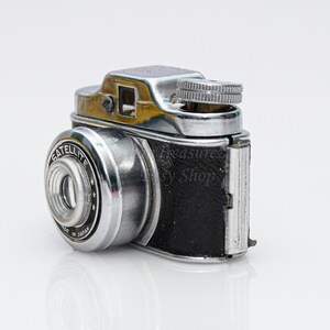 Vintage Miniature Camera Made in Japan SATELLITE Hit Type, Photograph ...