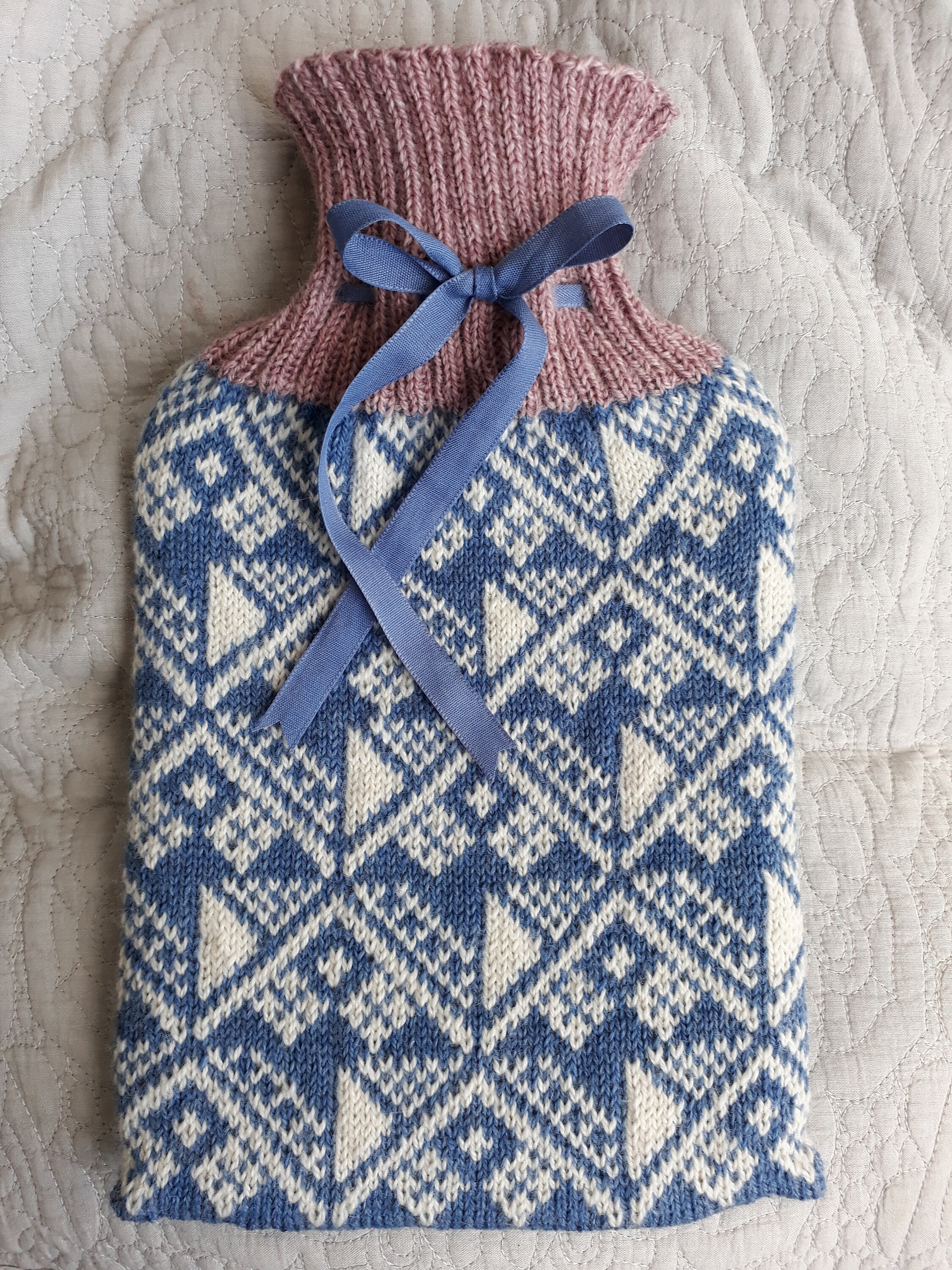 Gable Hottie Knitting Pattern PDF - Etsy