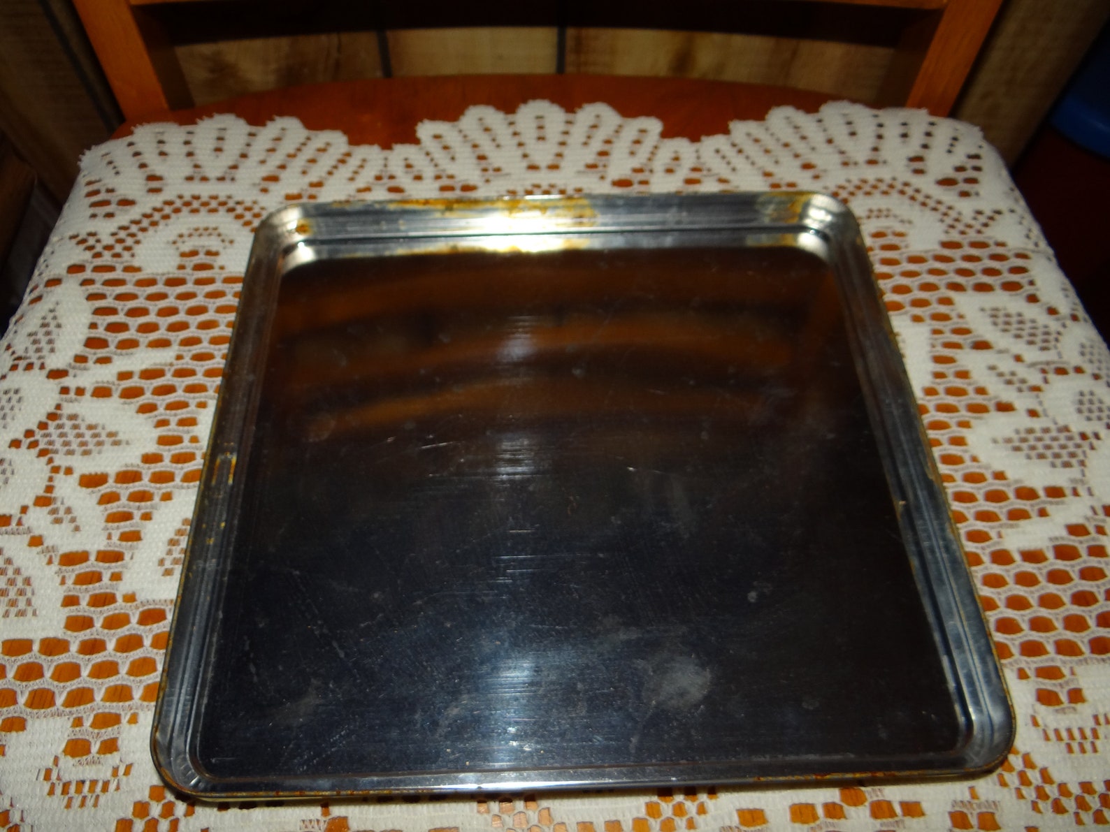 Vintage Large Square Tin Featuring the Bayswater - Etsy