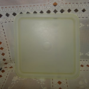 Vintage Tall Square Tupperware Container... Lid Fits Well, but is ...