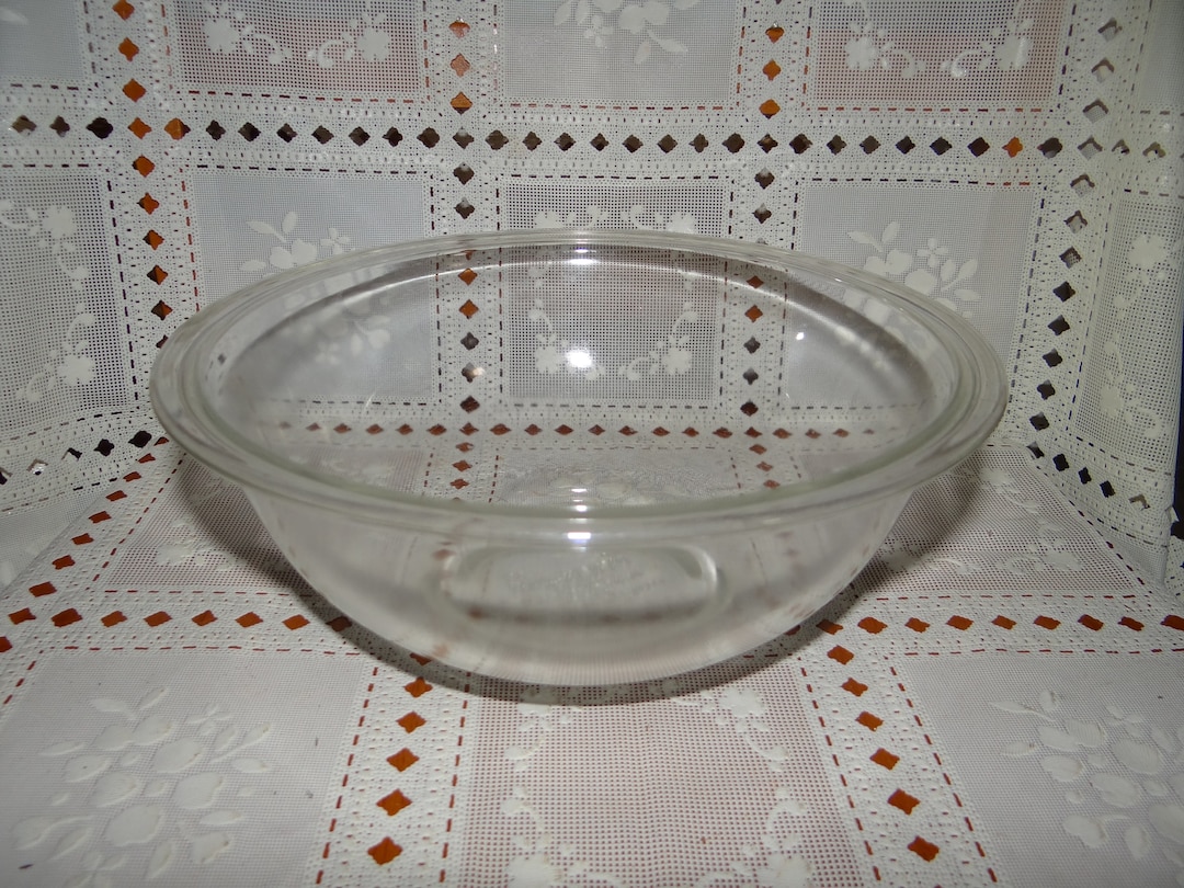 Two Vintage Clear Pyrex Mixing Bowls... 2 1/2 Quarts Each... Price and ...