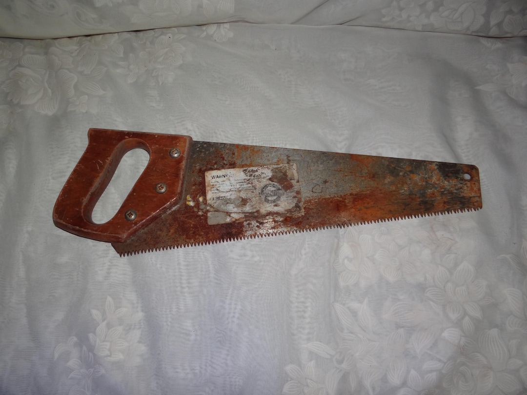 Vintage Master Mechanic Hand Saw.. It is a Little Jiggly.. Please Read ...