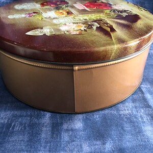 Vintage Beautiful Tin for All Year Round - Etsy