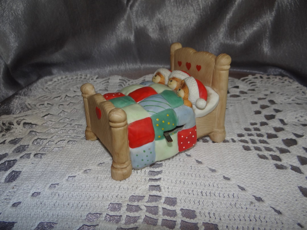 Vintage Lucy Rigg/enesco Musical Figurine 1988..plays the Nutcracker ...