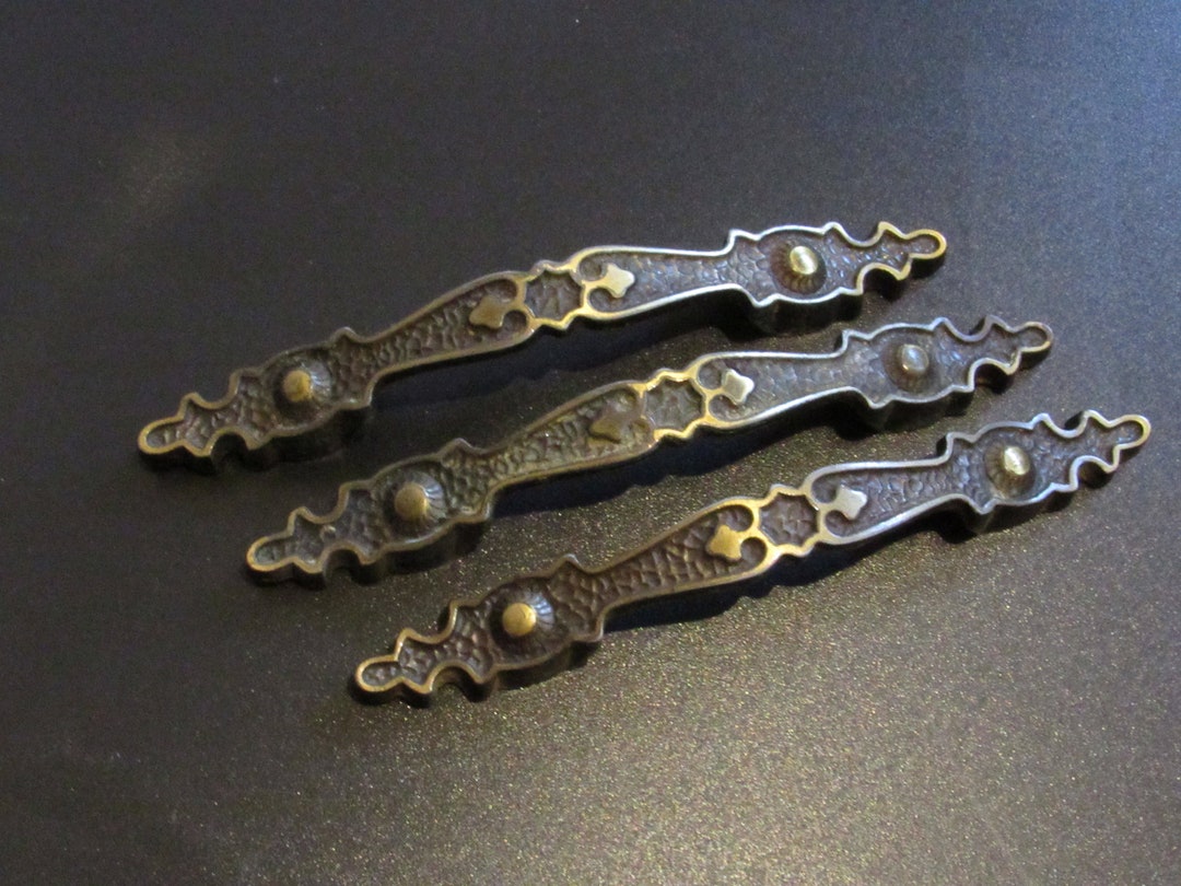 Vintage Cabinet/drawer Handles Mid Century Provincial American Gothic ...