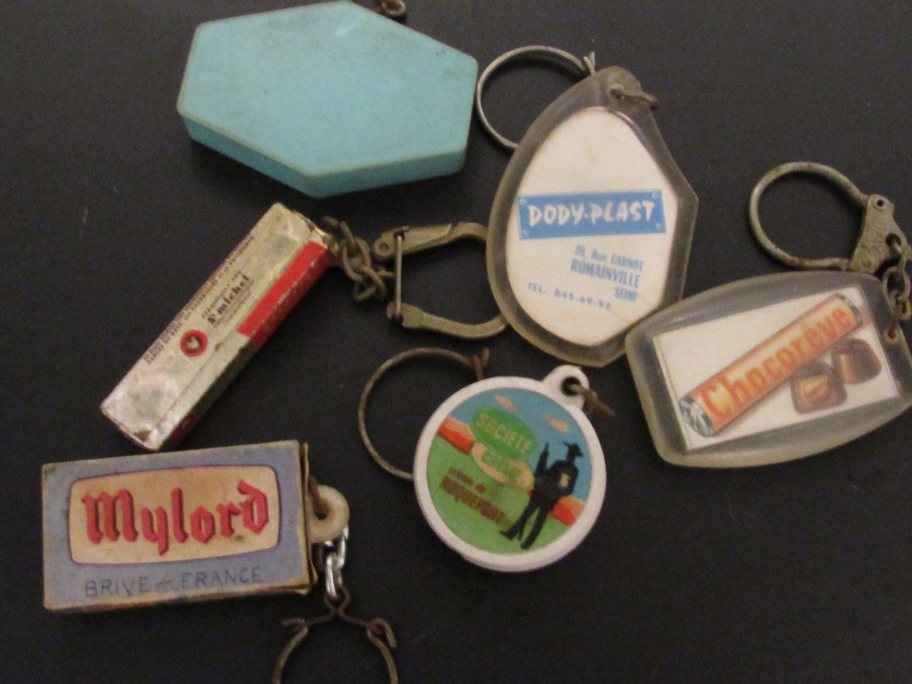 Collectibles Memorabilia key rings with advertising 60s collectible 8 ...